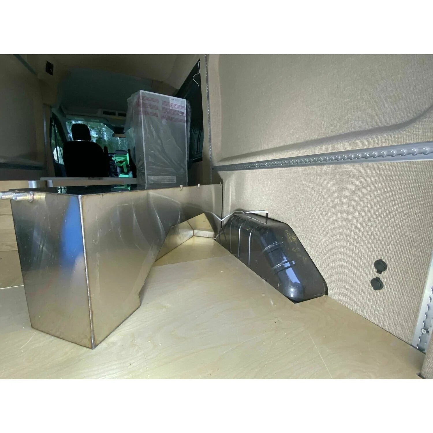 Stainless Steel Wheel Well Water Tanks & Undermount Water Tanks – Tec ...