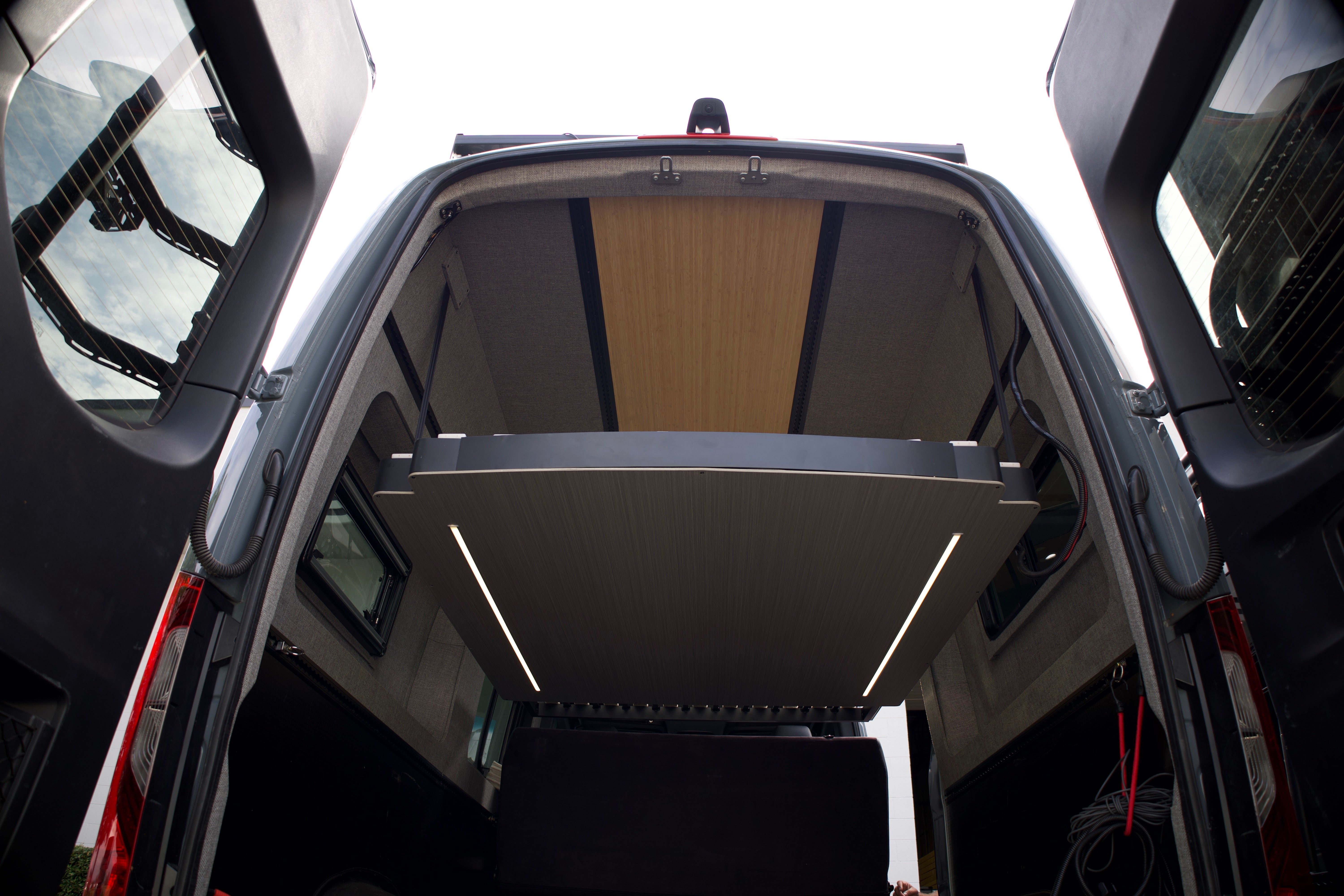 Camper Van Expandable Elevator Bed – Tec Vanlife
